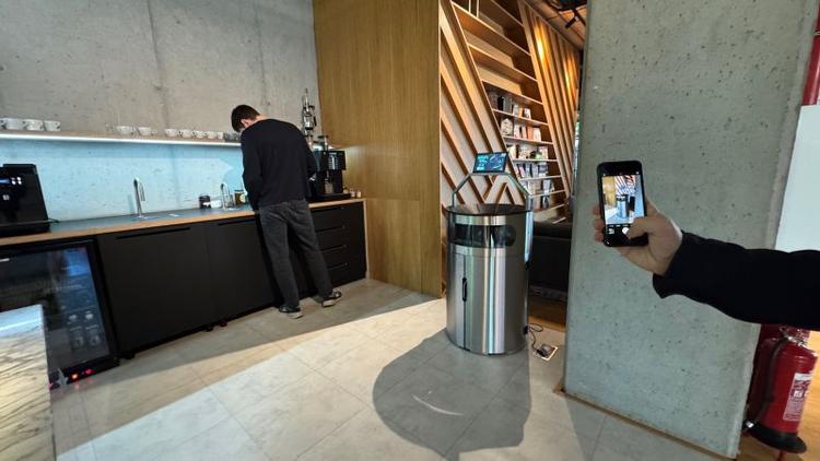 Smart Bins for Public Spaces - Automated Waste Sorting | Ameru